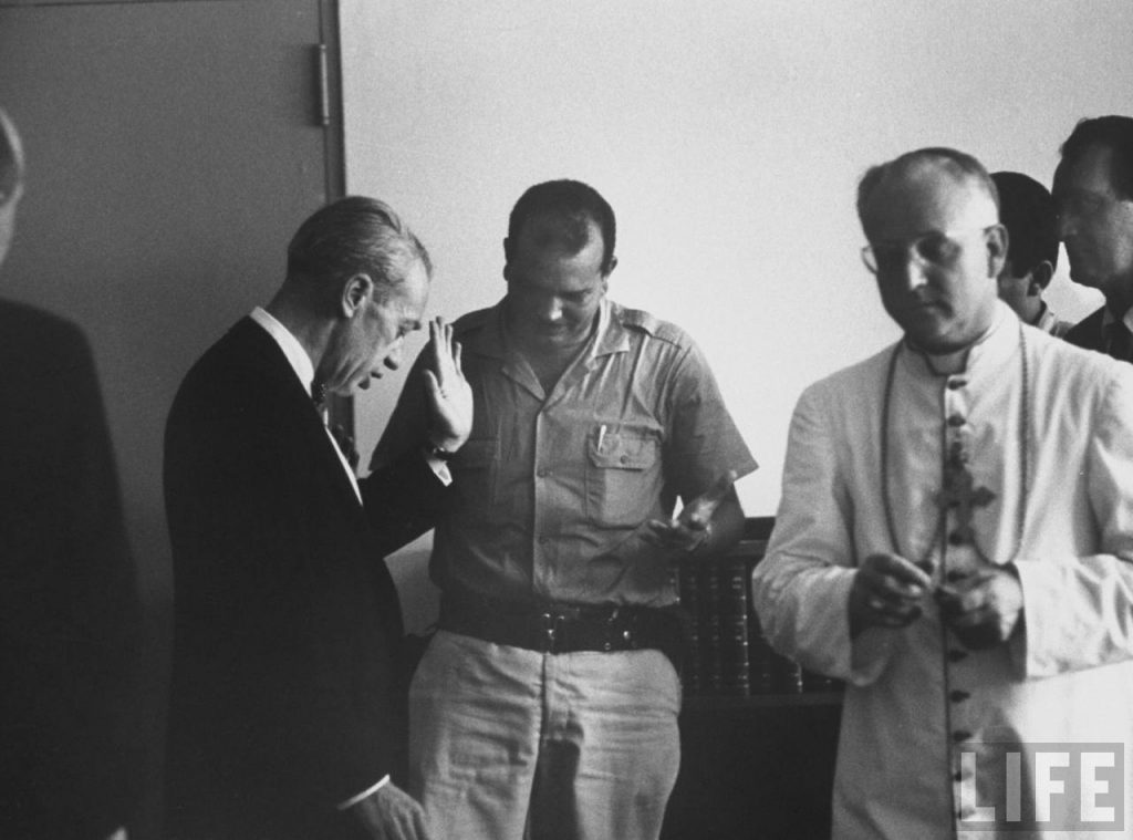 Fotografía - John Bartlow Martin, Monseigneur Emanuele Clarizio y ...